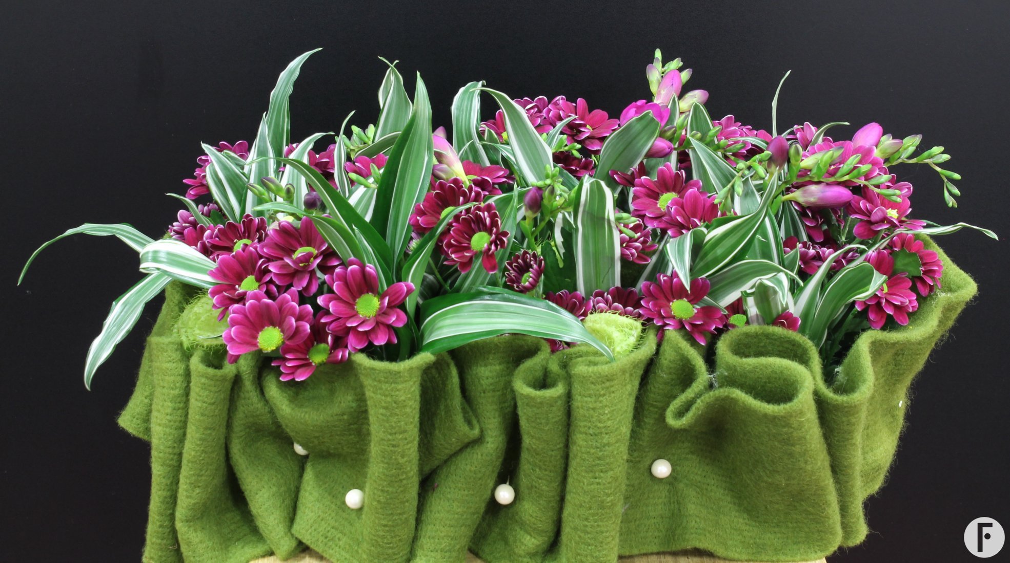 Flower arrangement by Gea Korpel-Beskers | Flower Factor