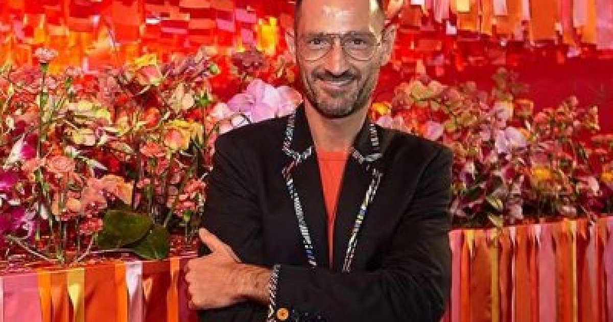 Five emotions of Alex Segura - floral designer | Flower Factor